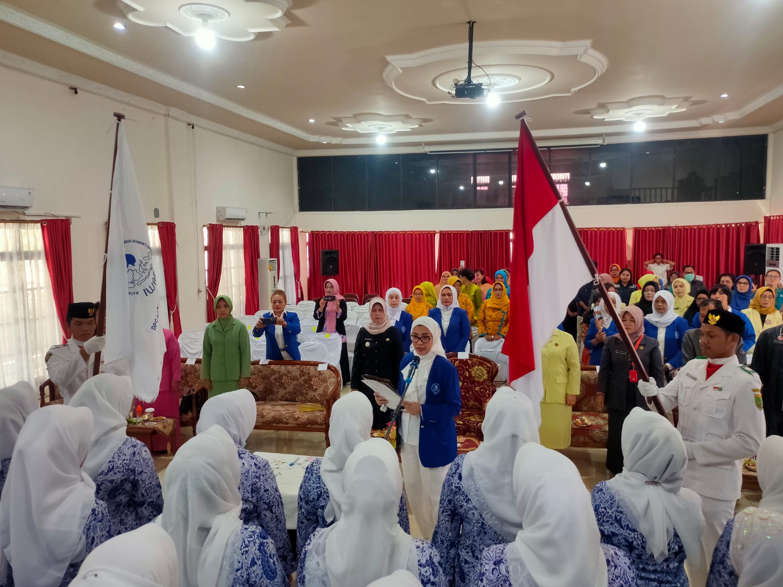 Dewan Pengurus IWAPI Barsel Periode 2023 - 2028 Resmi Dilantik - Voice ...